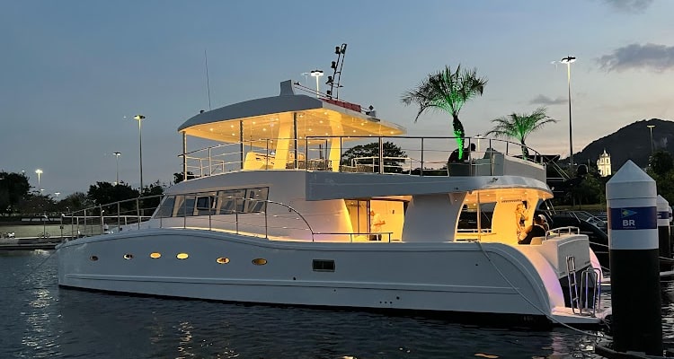 Catamaran 62 ft - Alfamar Charter - Rent of boats, schooners and yachts ...
